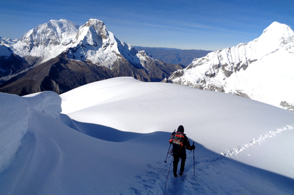 PHOTO GALLERY | ALPAMAYO PERU